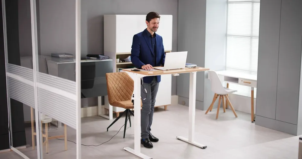 Why Standing Desks Boost More Than Just Your Posture – FoundFor.com