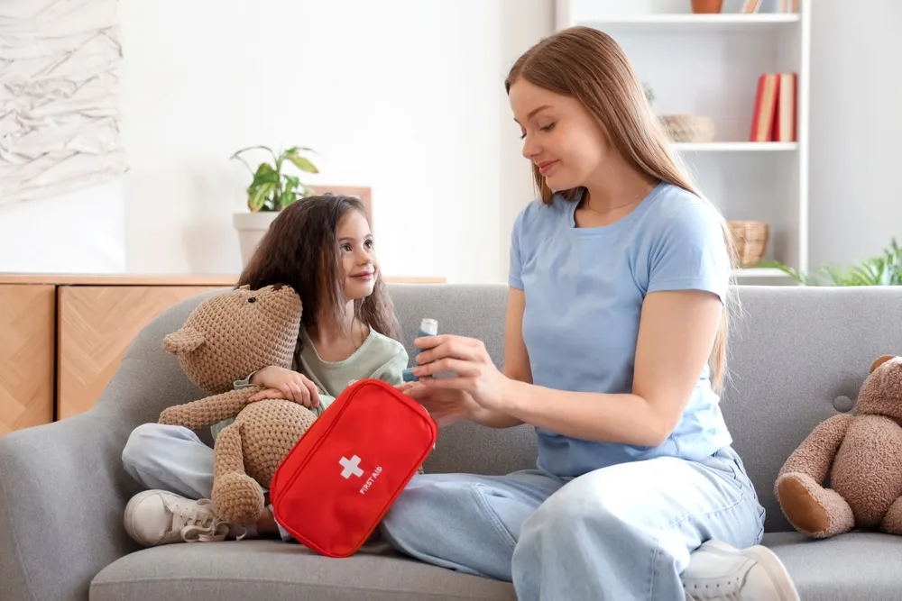 How to Build a Family Emergency Health Kit: Essentials for Every ...