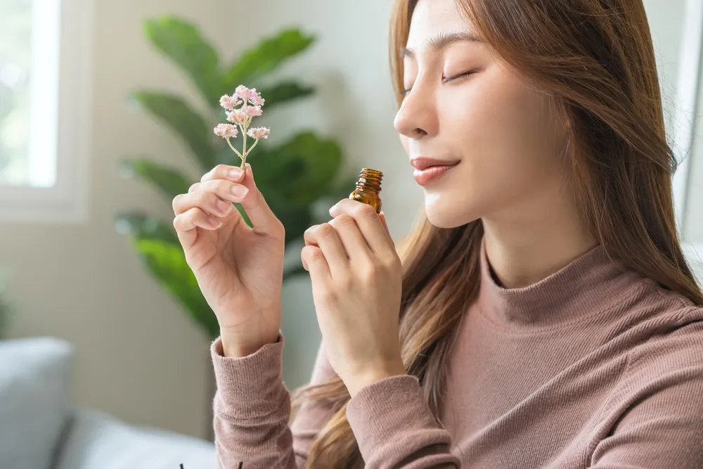The Science Behind Aromatherapy: How Essential Oils Impact Skin and ...